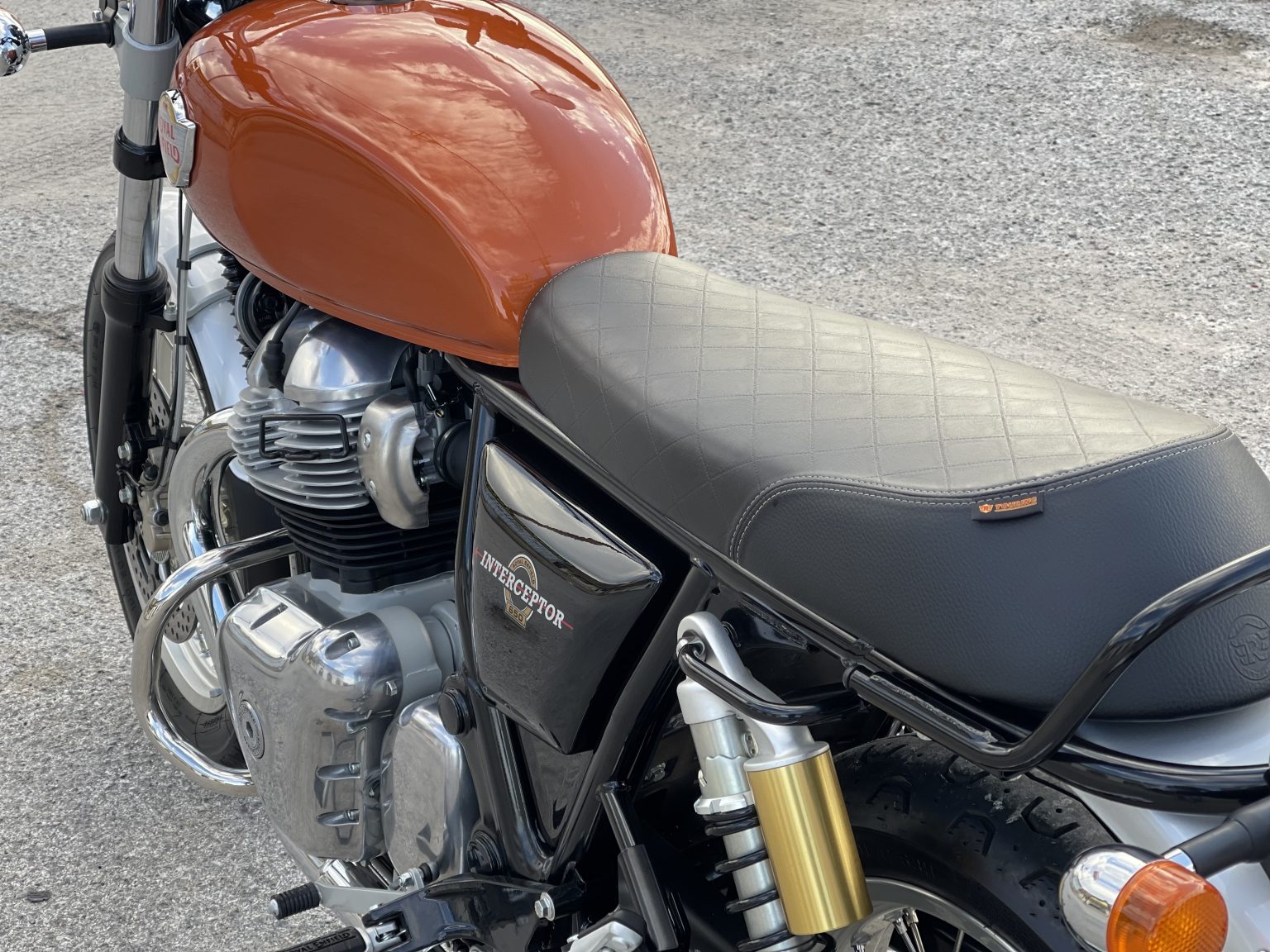 2021 Royal Enfield INT650 seat – The Motorcycle Shop
