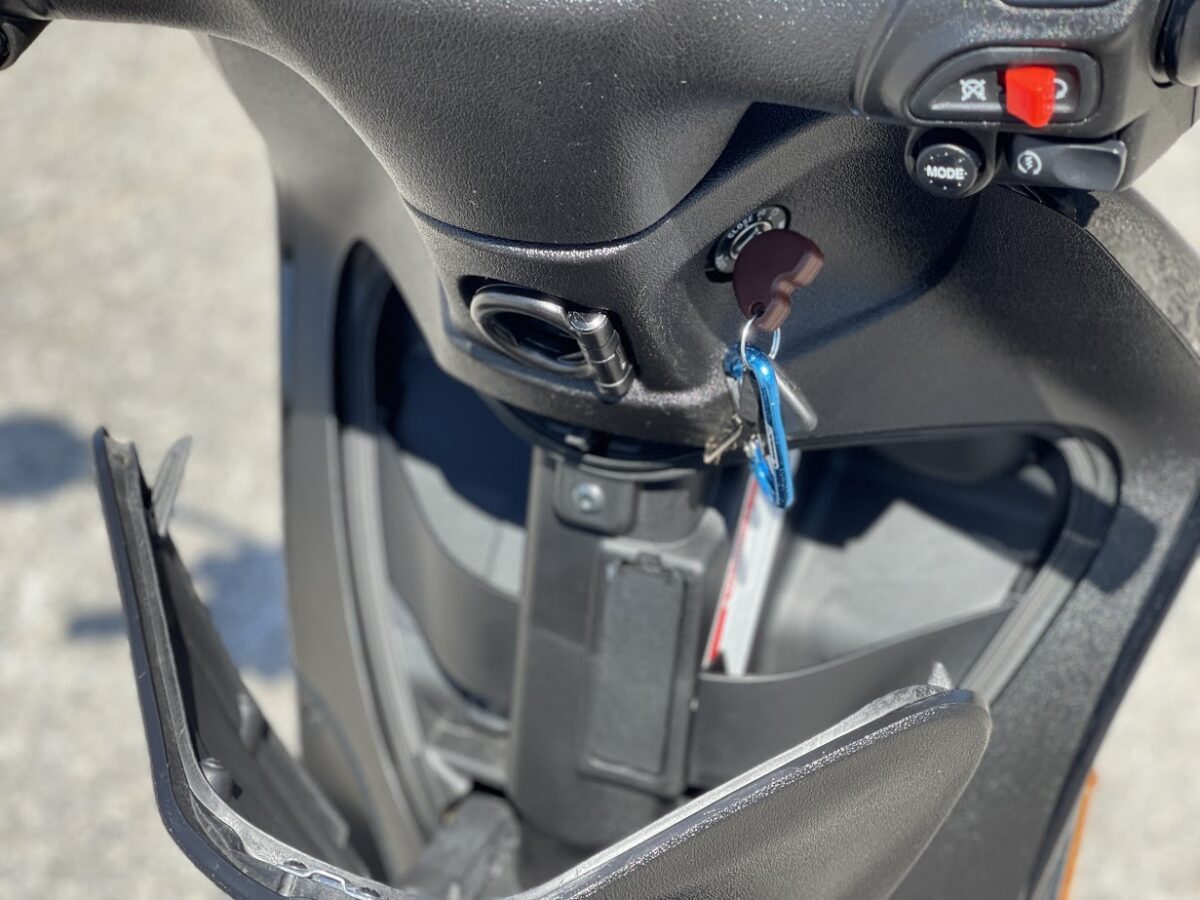 2022 Piaggio Liberty 150S w/top box =SOLD= - The Motorcycle Shop