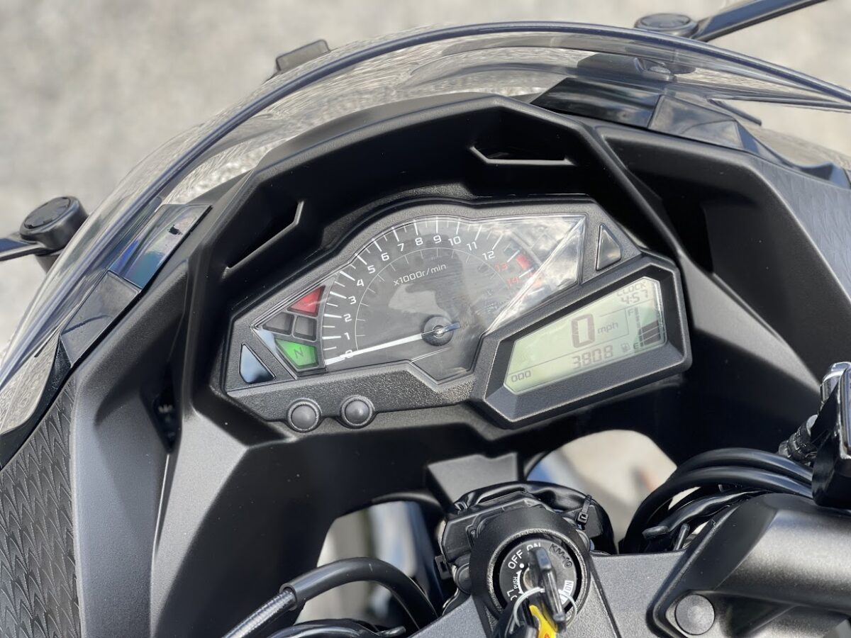 2015 KAWASAKI NINJA 300SE=SOLD= – The Motorcycle Shop